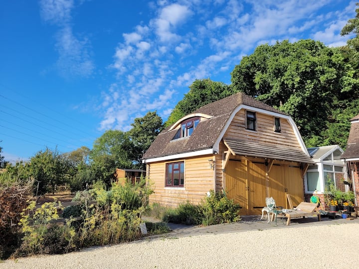 Ellerslie Lodge Annexe Private, Cosy. Free Parking - Fareham