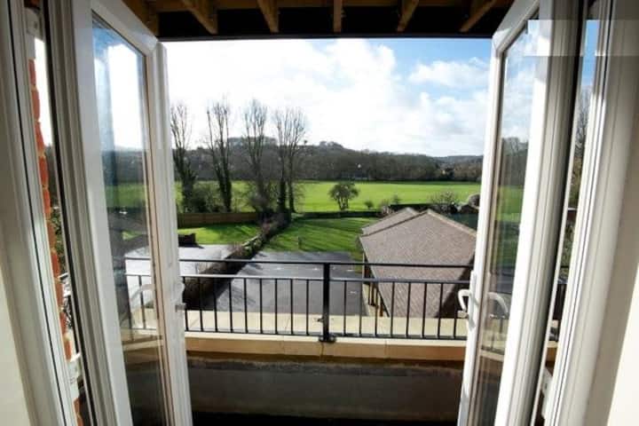 Twin Serviced Apartment - High Wycombe