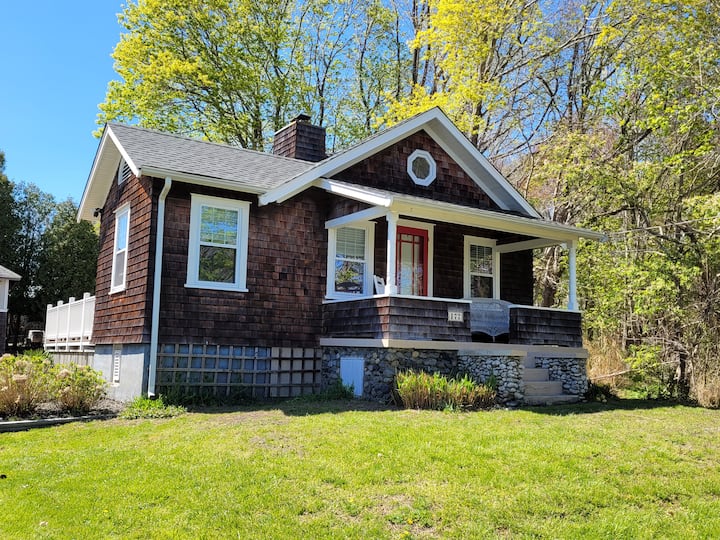 "The Cottage" - Jamestown, RI