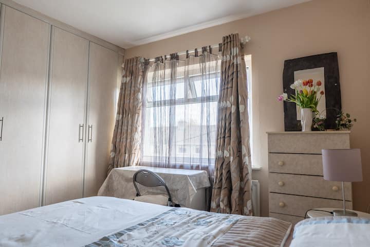 Cozy Home On Galway's Westside - Síocháin Room - Galway