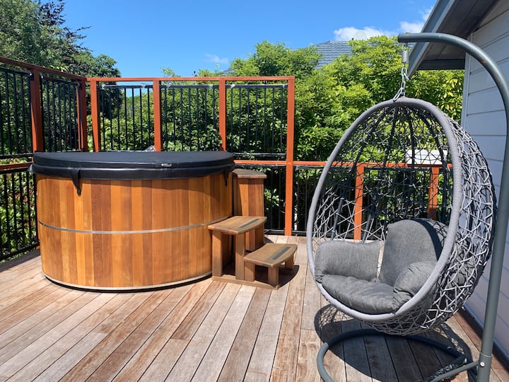 Soak In Cedar Tub, Stroll To Havelock Village - Clive