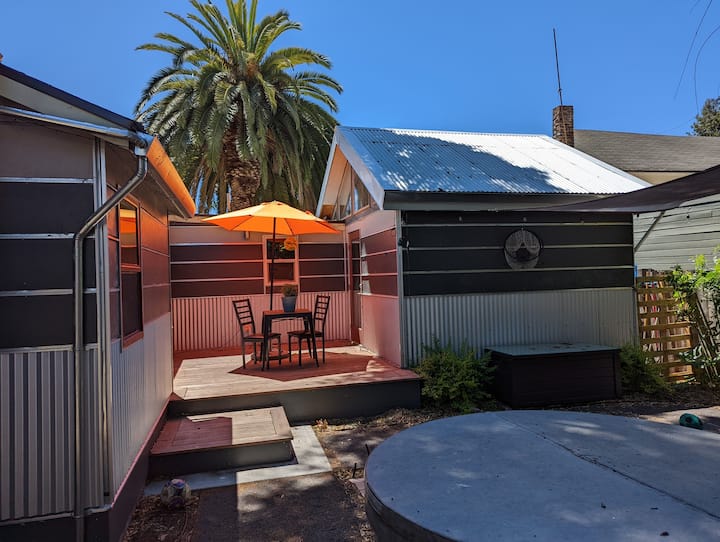 Modern, Spacious 2bd/1ba Cottage - Kensington, CA
