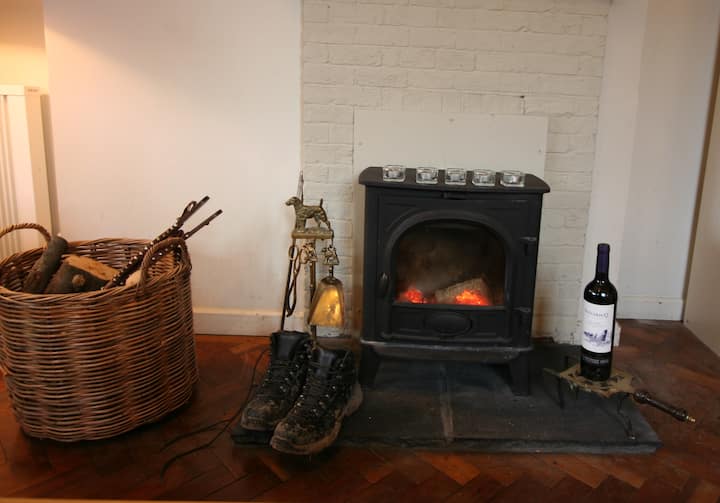 Quintessential South Downs Cottage - Midhurst