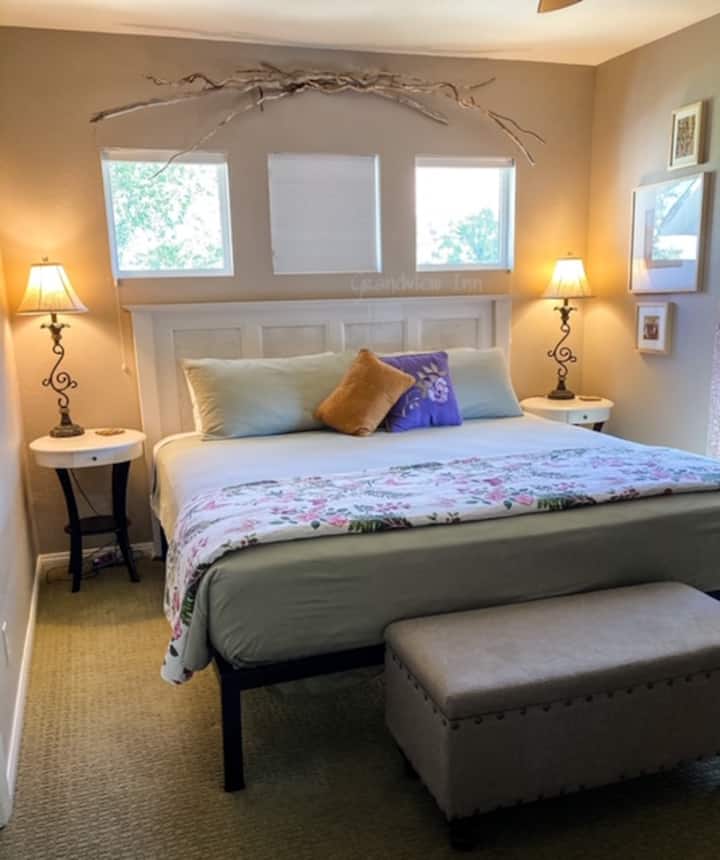 River Room In Grandview Inn Bed & Breakfast - Page, AZ