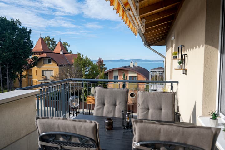 Panoramic Apartment At Lake Balaton, Siófok - Siófok