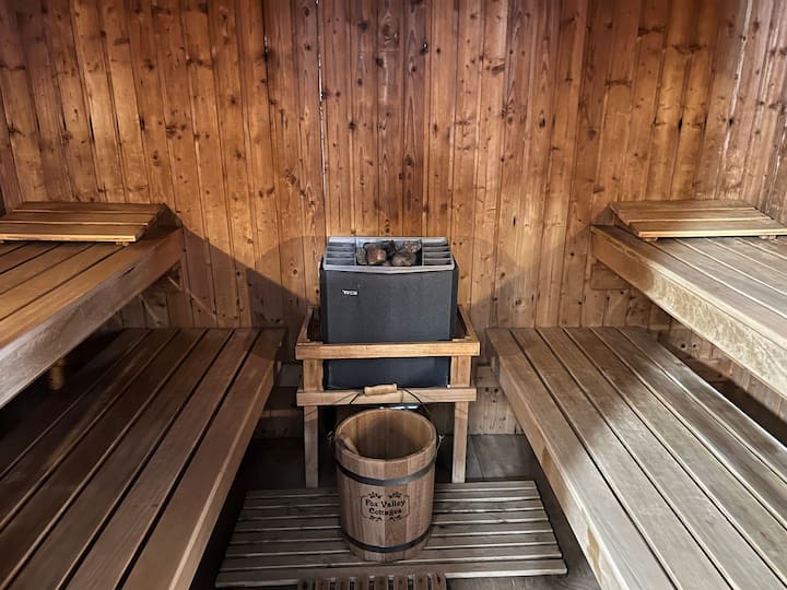 Covey, Barn Conversion, With Pool, Hot Tub & Sauna - Polperro