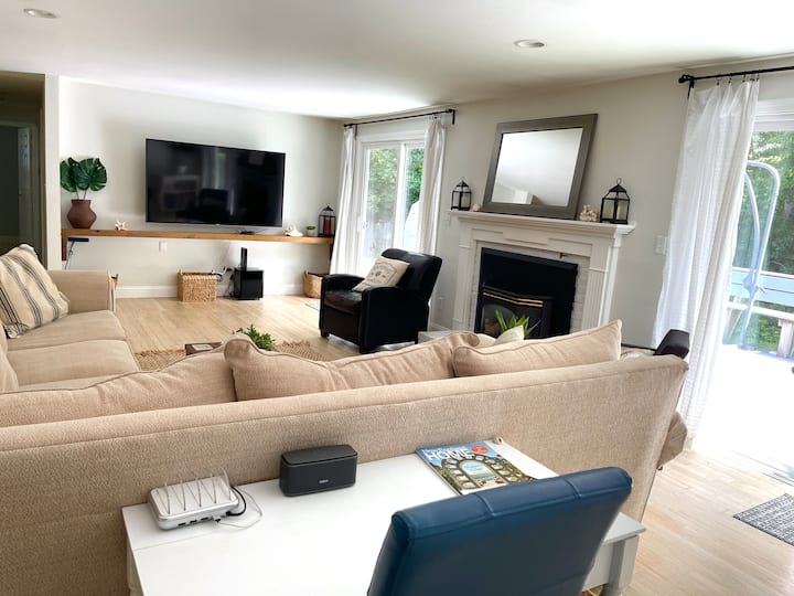 Remodeled Cape House In Charming Beach Community - Falmouth, MA