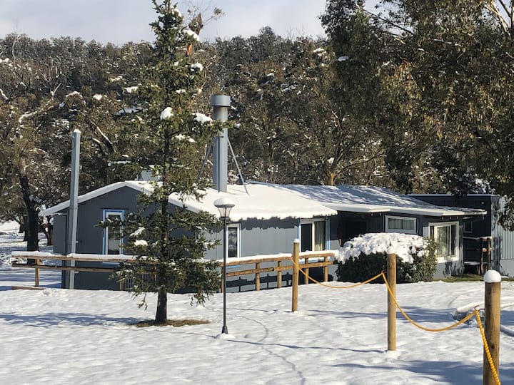 Winter And Summer Escape In The Snowy Mountains - Perisher Ski Resort