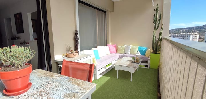 Joli 2 Pièces Au Calme à 5min En Voiture De Cannes - Cannes