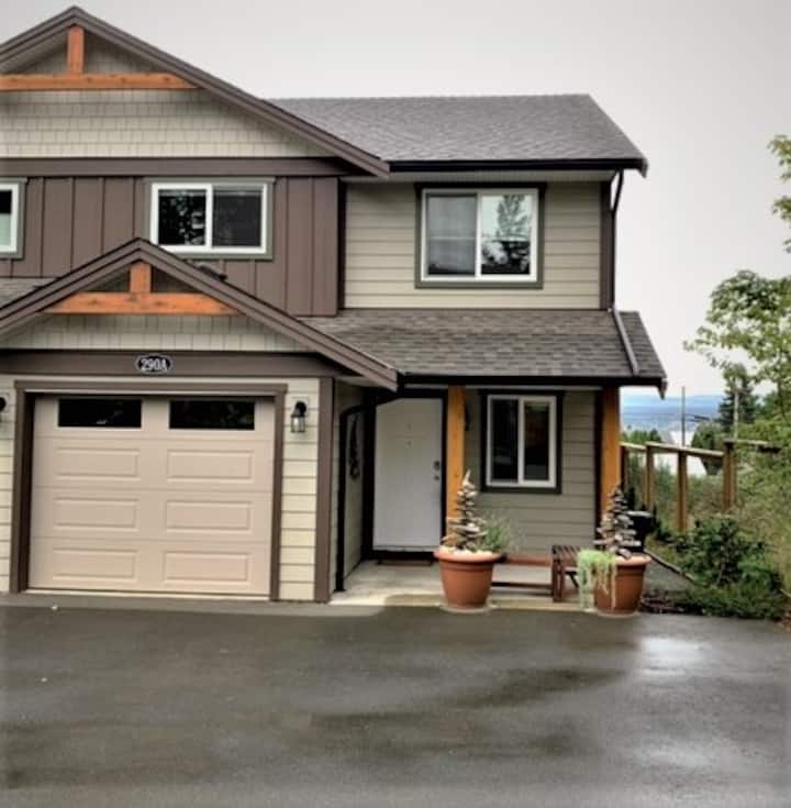 Surf And Ski - Courtenay, BC, Canada