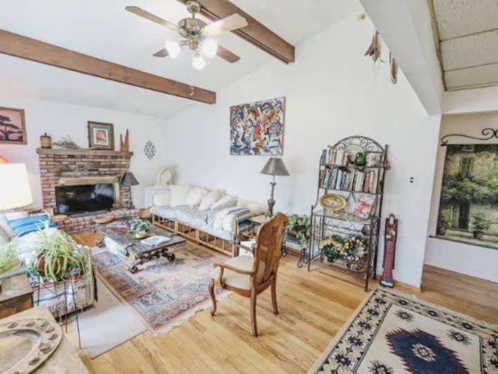 Near Beach & Sag Harbor In The Heart Of Hamptons! - Sagaponack, NY