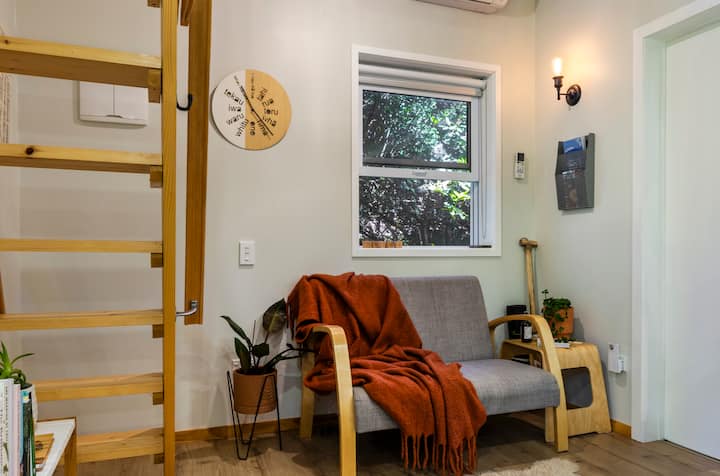 Custom-designed Taupō Tiny House:  Kōwhai Korner - New Zealand