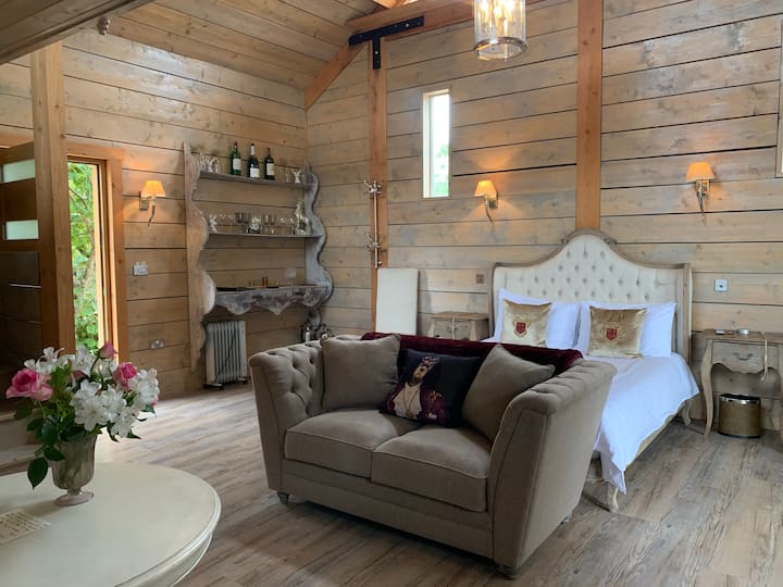 Vine Lodge - Tewkesbury