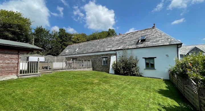 Manor Barn : Hot Tub, Dog Friendly, Beach 20min - Devon