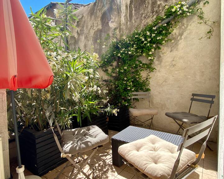En Plein Coeur D'avignon: Terrasse ★ Clim ★ Calme - Villeneuve-lès-Avignon