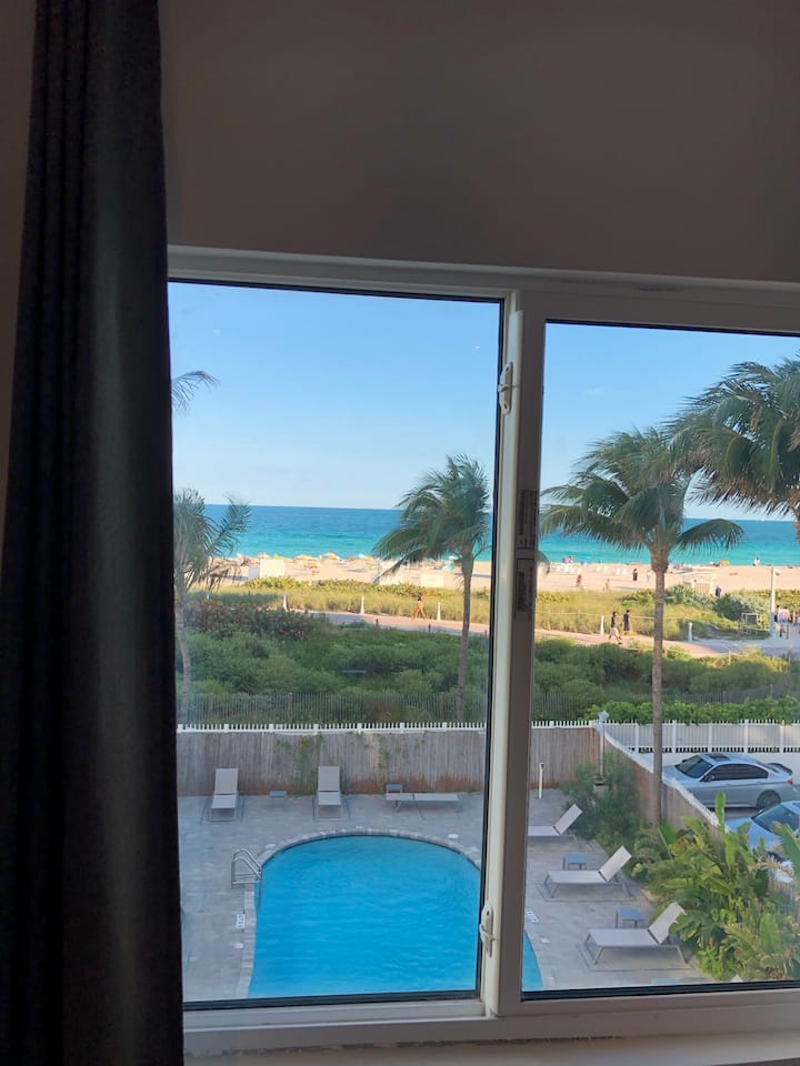 Ocean View South Beach King Bed /Free Beach Chairs - Miami Beach