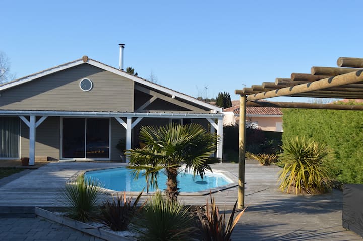 Charmante Maison Ossature Bois Avec Piscine. - Soustons