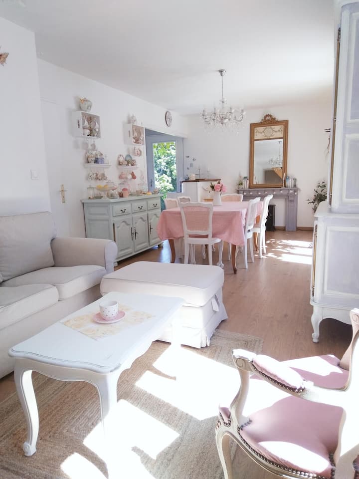 Charmante Maison Avec Grand Jardin Proche Plages. - Trégastel