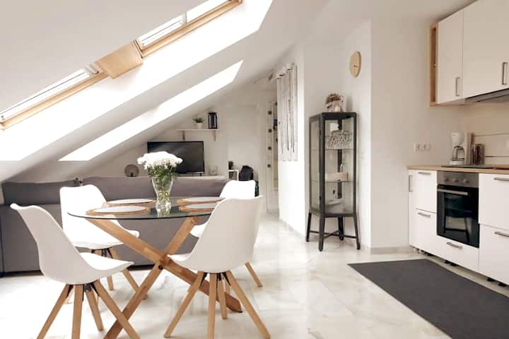 Beautiful Apartment+parking, 2min To The Beach! - Fuengirola