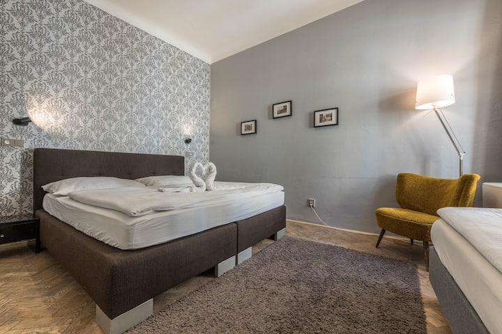 Fine Flat - Fair Fare For Fabulous Friends - Prague