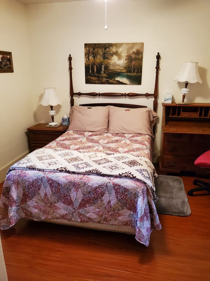 1905 Ranch House Room #2 - Mountain View, CA