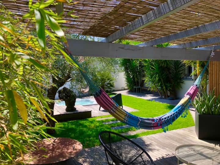 Très Jolie Maison Contemporaine Avec Jacuzzi - Anglet