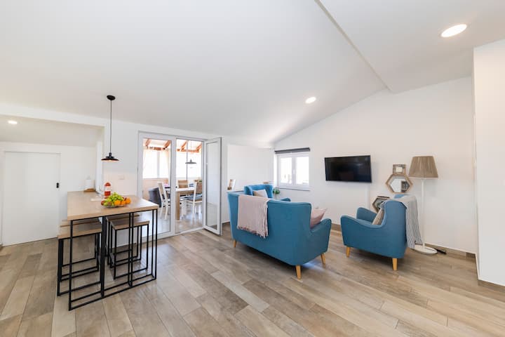 Modern 3-bedroom Apartment Close To The Beach - Zadar