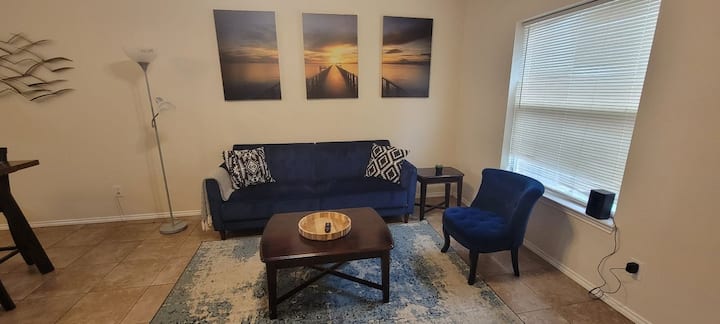 Aa2  20% Off 2br Apt Fast Wifi  4-mins To Medical Center Pet-friendly - San Antonio
