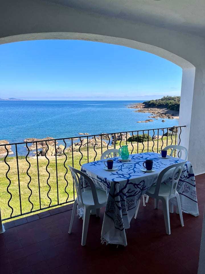 Appart Avec Balcon Face Mer. Vue Imprenable. - Tiuccia