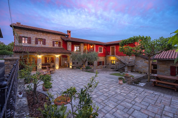 Tourist Farm Redfairytale Apartment N.2 - Ancarano