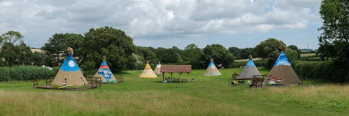 Big Sky Tipi Holidays - Kent