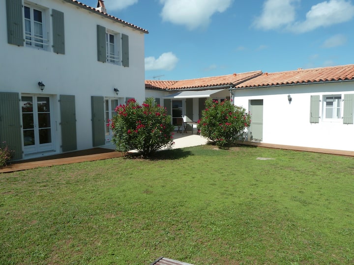 Belle Villa à 500 M De La Mer, 4 Chambres, 7 Lits - La Couarde-sur-Mer