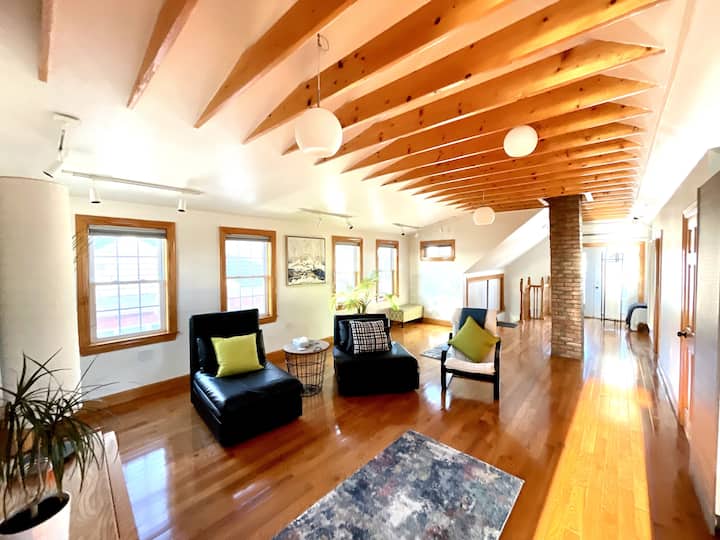 Modern Rustic Loft – Central Medford, Near Boston - Cambridge, MA