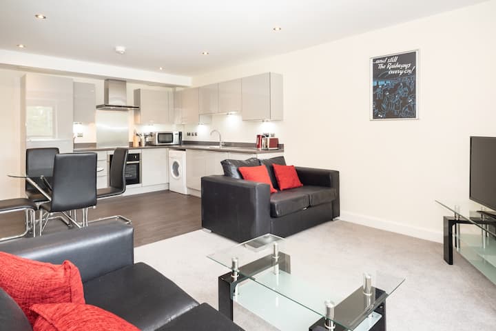 Stylish 2-bed Flat Near York City Centre - York