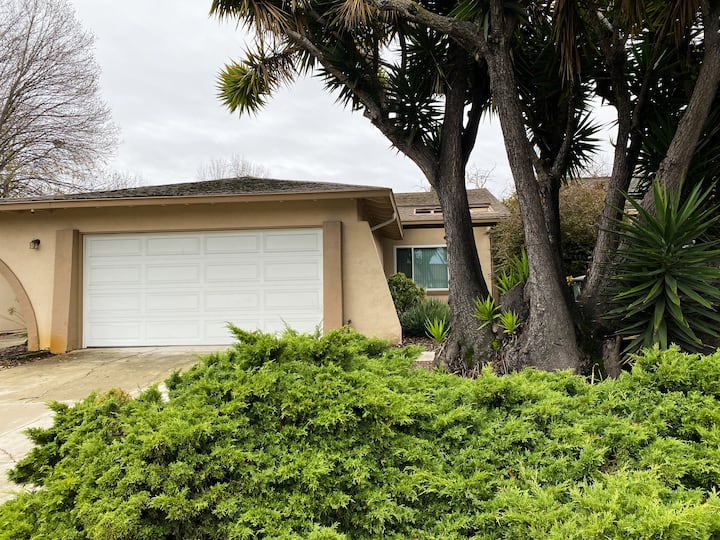 Home Away Home In Silicon Valley - Sunnyvale, CA