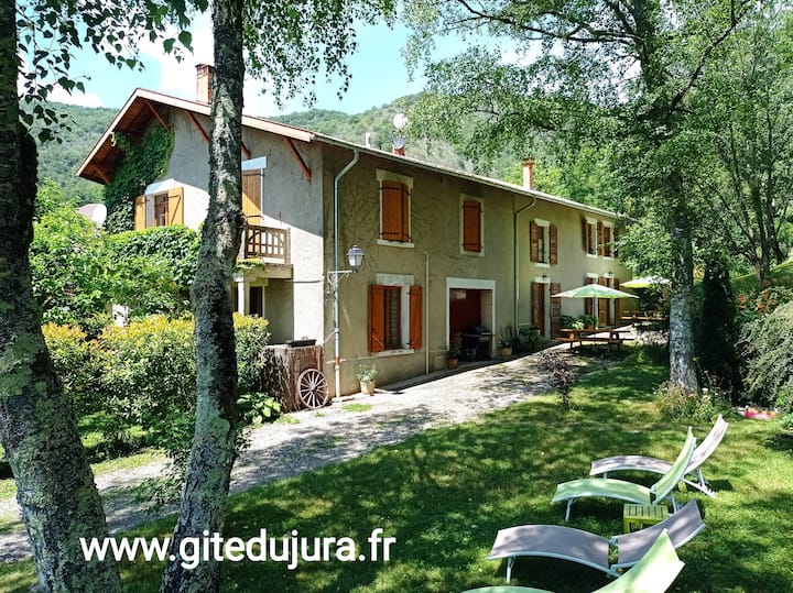 Gites De L'ane A Plumes "La Cab'âne En Pierre" - Oyonnax