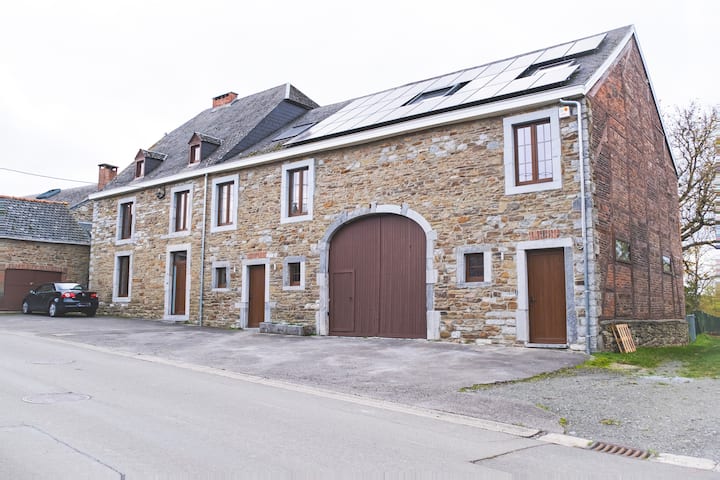 Gîte Conviviale Rénové Avec Confort Et Modernité - Rochefort