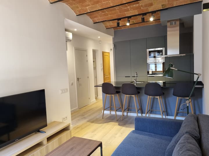Apartamento Acogedor En Ciutat Vella Con Terraza - Barcelona