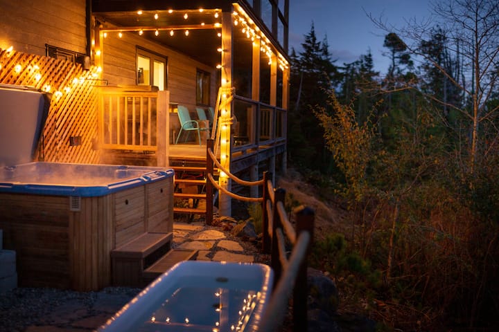 Hot Tub/cold Dip, Bonfire, Ev Charger - 2 Br Suite - Ucluelet