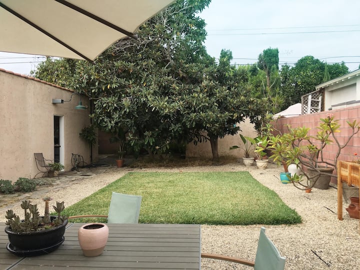 Charming Spanish Guest House - Culver City