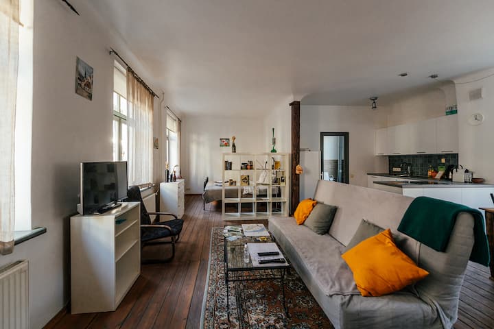 Airy And Bright Studio Zābaks In Old Riga's Heart - Lettonie