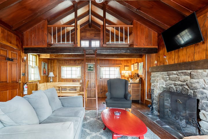 Little Red Cabin - New Jersey
