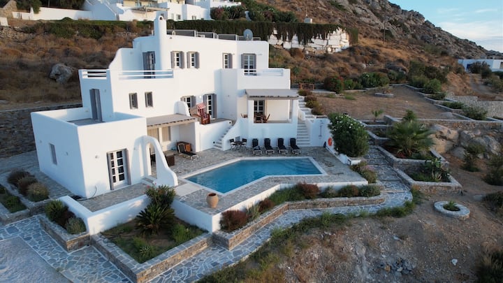 Villa Lithari:breathtaking Views + A Private Pool - Naxos