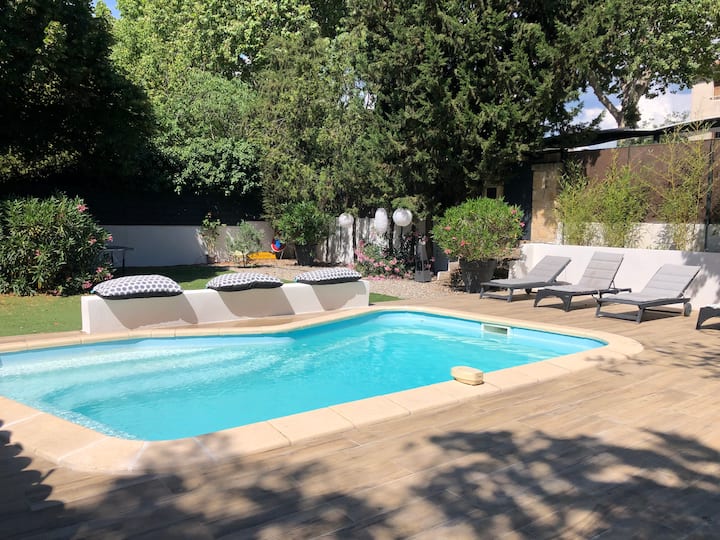 Aix Maison De Ville Avec Piscine Privé Et Parking - Aix-en-Provence