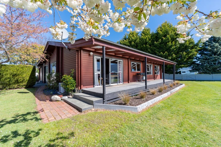 Top 10 Fiordland Getaway - Te Anau