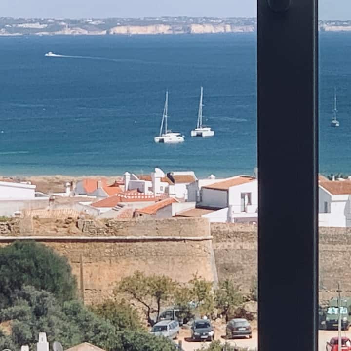 3 Bedroom Apartment W/ Amazing View - Lagos