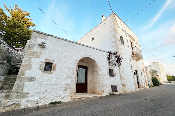 Trulli Nel Canale - Trullo Melograno - Locorotondo