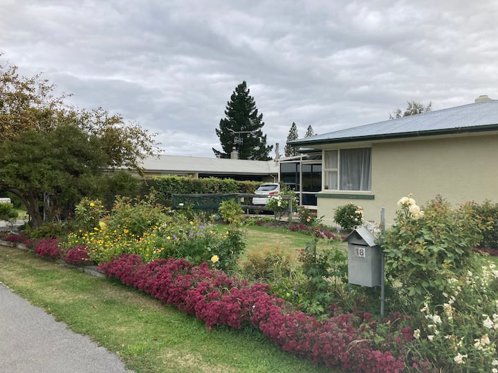 18 Knowles Cres -2 - Ranfurly
