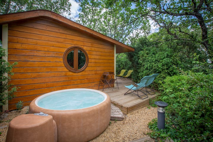Cabane Insolite Et Spa Privatif Proche Pont D'arc - Aubenas