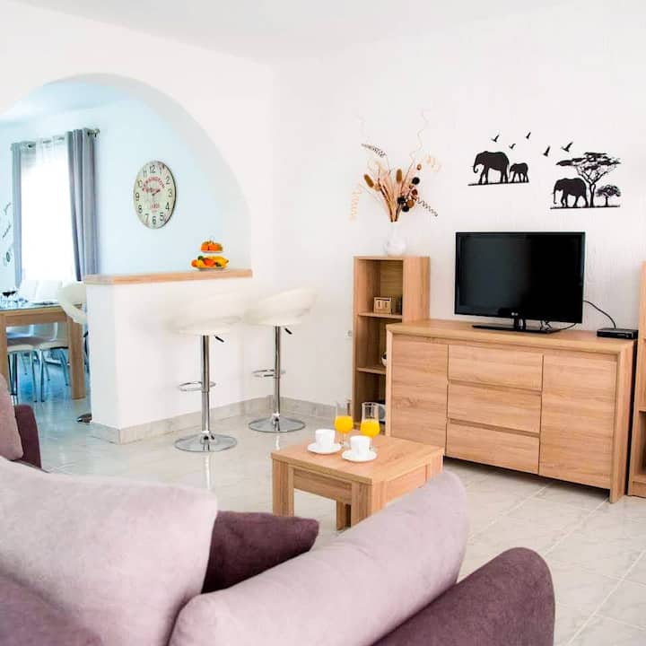 Prostran Obiteljski Apartman *Free Parking* - Zadar